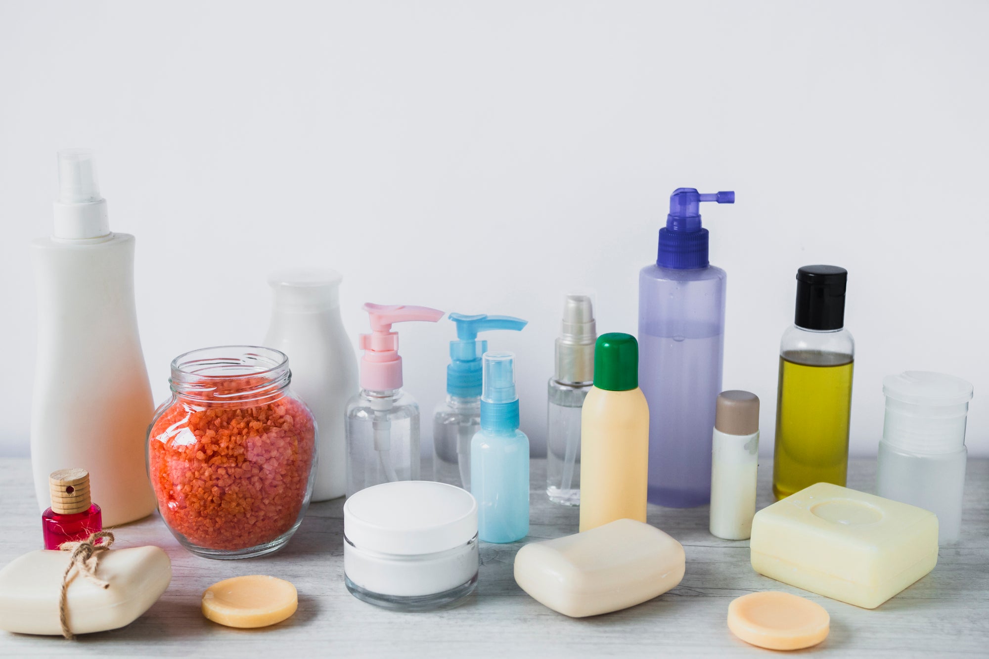 THE CHEMICALS IN COSMETICS AND HEALTH – 24Corbelle
